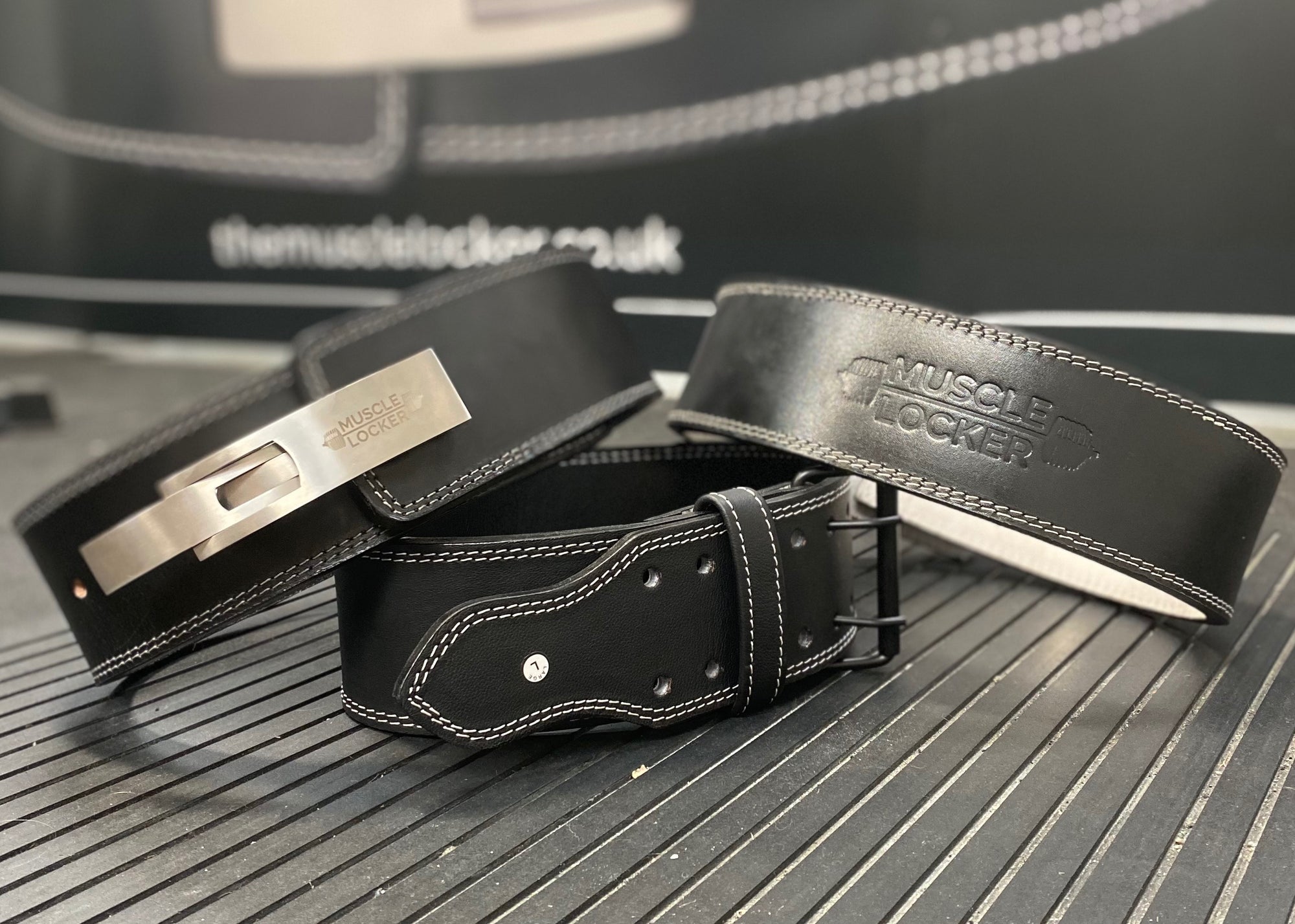 Powerlifting & Strongman Belts | Lifting Belt | Deadlift Belt | Muscle